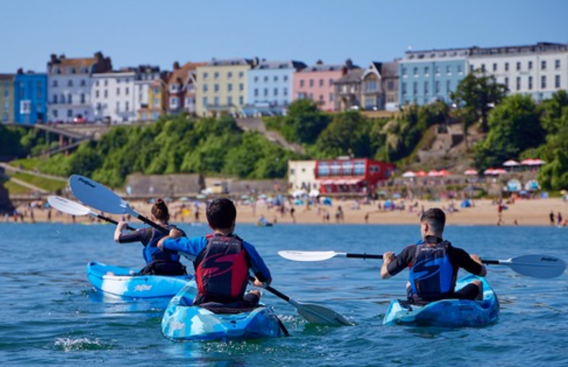 Kayak Hire in Tenby & Saundersfoot – Explore the Pembrokeshire Coastline