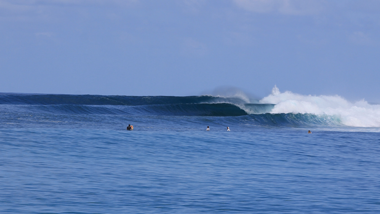 Boat Charters | Outer Reef Surf School